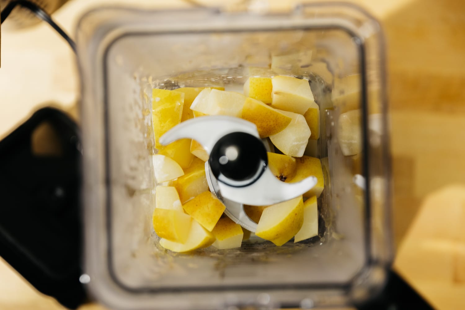 (Very Easy) Pear Puree for Baby - Tiny Primal